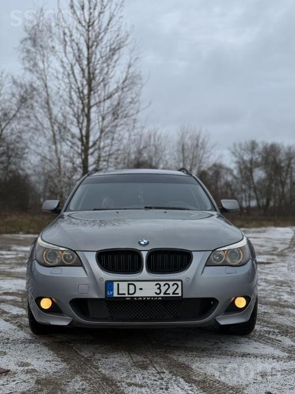 Pelēks BMW 525 2004 Rīga, ar dzinēja tilpumu 2.50 L un nobraukumu 490 tūkst. km par 3950 €, foto 1 vietnē AUTOMOTO.COM.LV