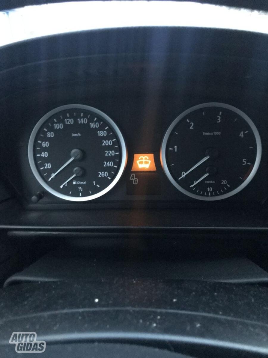 Grey BMW 525 2004 in Siauliai, with an engine capacity of 2.50 L and mileage of 409 thousand km for 2550 €, photo 16 on AUTOMOTO.COM.LV