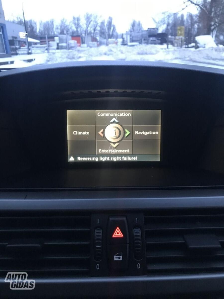 Grey BMW 525 2004 in Siauliai, with an engine capacity of 2.50 L and mileage of 409 thousand km for 2550 €, photo 19 on AUTOMOTO.COM.LV