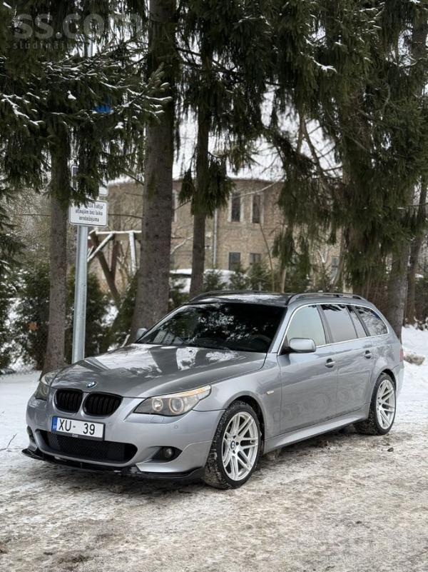 Pelēks BMW 525 2004 Rīga, ar dzinēja tilpumu 2.50 L un nobraukumu 475 tūkst. km par 4700 €, foto 2 vietnē AUTOMOTO.COM.LV