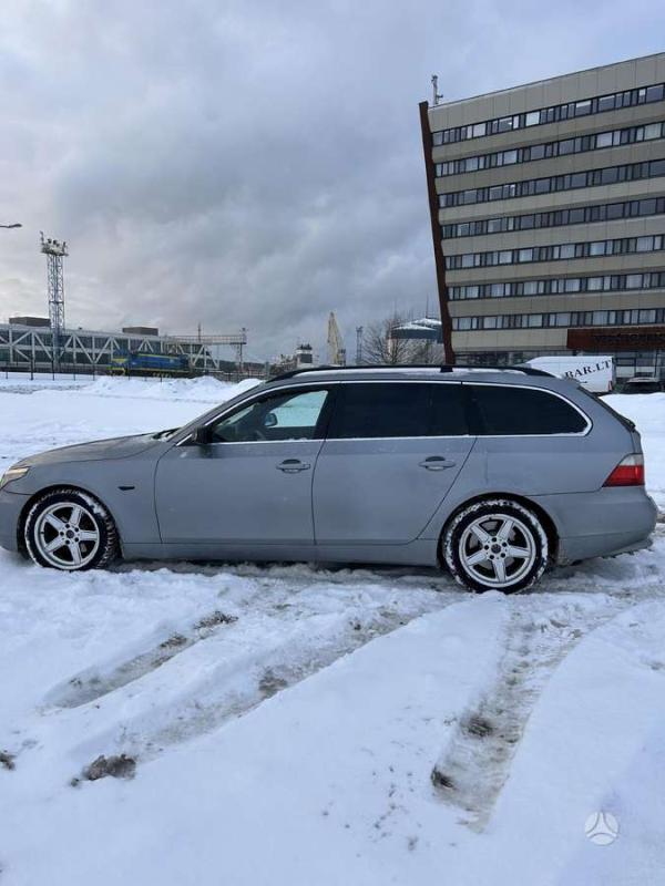 Grey BMW 525 2004 in Klaipeda, with an engine capacity of 2.50 L and mileage of 392 thousand km for 2150 €, photo 5 on AUTOMOTO.COM.LV