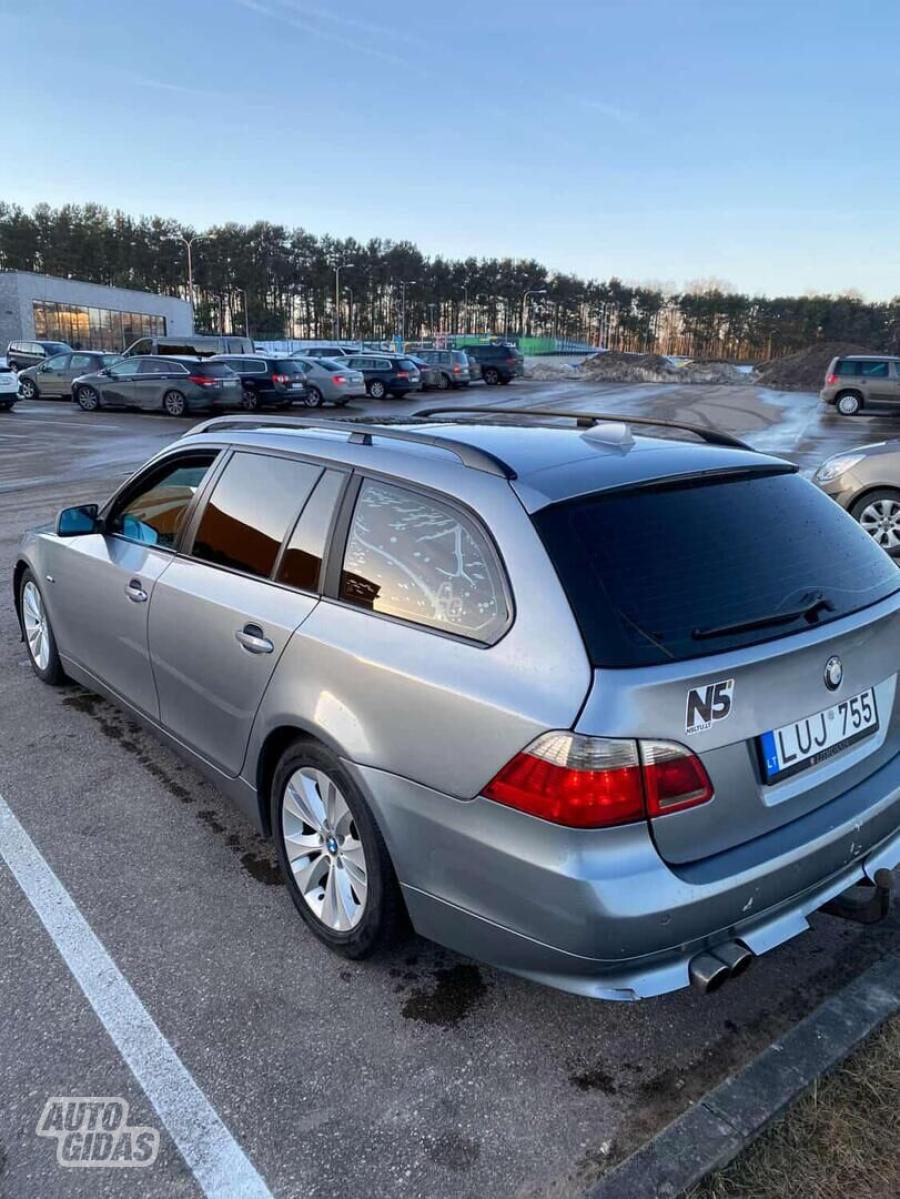 Grey BMW 525 2004 in Moletai, with an engine capacity of 2.50 L and mileage of 345 thousand km for 1900 €, photo 4 on AUTOMOTO.COM.LV