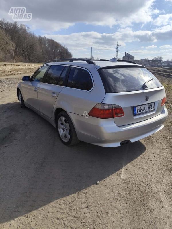 Pelēks BMW 525 2004 Kauņa, ar dzinēja tilpumu 2.50 L un nobraukumu 382 tūkst. km par 2300 €, foto 2 vietnē AUTOMOTO.COM.LV