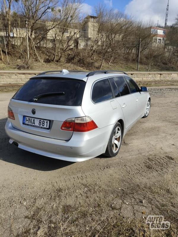Pelēks BMW 525 2004 Kauņa, ar dzinēja tilpumu 2.50 L un nobraukumu 382 tūkst. km par 2300 €, foto 6 vietnē AUTOMOTO.COM.LV
