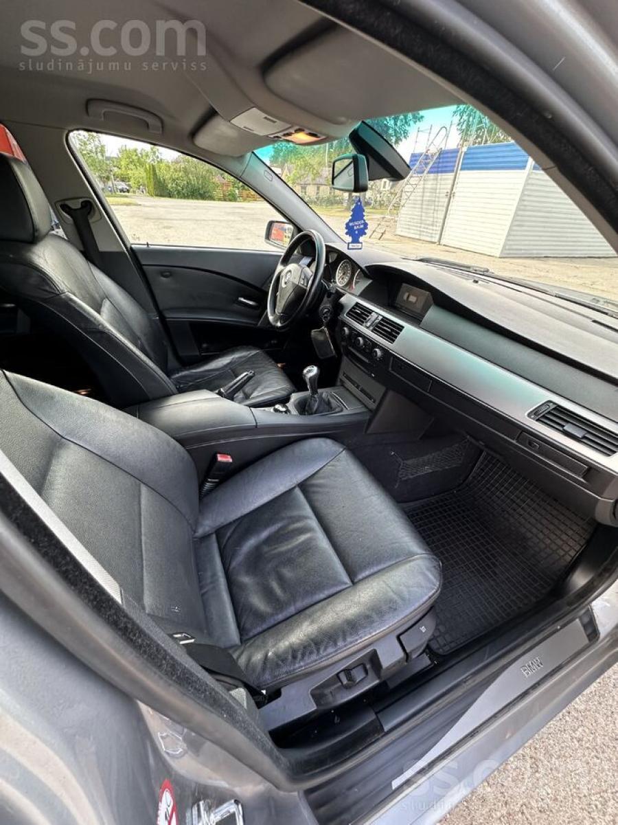 Grey BMW 525 2004 in Jelgava, with an engine capacity of 2.50 L and mileage of 0 thousand km for 3550 €, photo 12 on AUTOMOTO.COM.LV