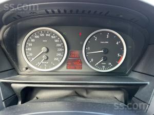 Grey BMW 525 2004 in Jelgava, with an engine capacity of 2.50 L and mileage of 0 thousand km for 3550 €, photo 16 on AUTOMOTO.COM.LV