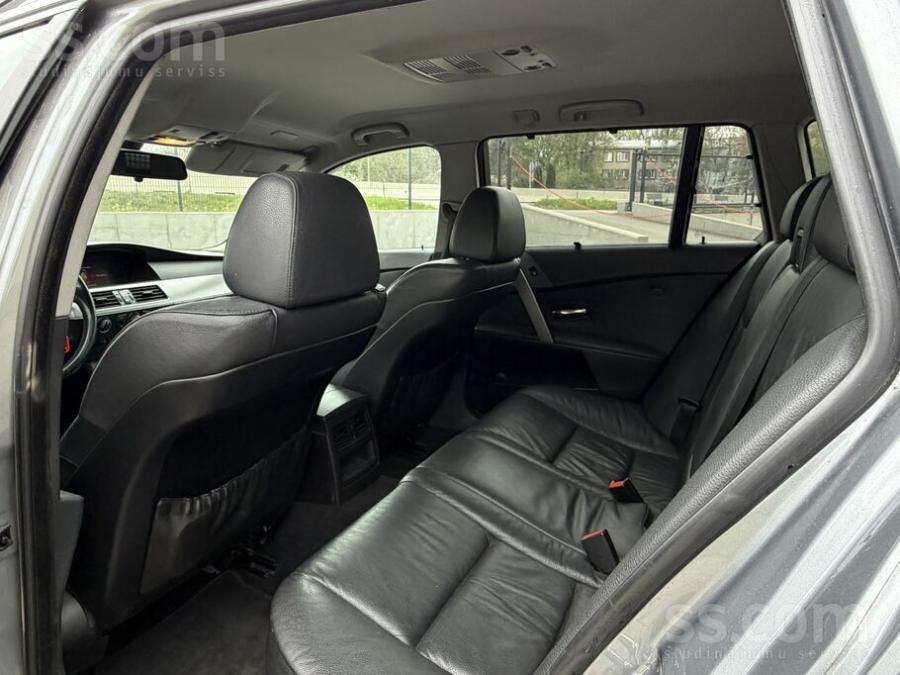 Grey BMW 525 2004 in Riga, with an engine capacity of 2.50 L and mileage of 0 thousand km for 3990 €, photo 9 on AUTOMOTO.COM.LV