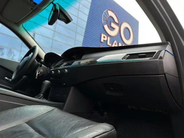 Pelēks BMW 525 2004 Rīga, ar dzinēja tilpumu 2.50 L un nobraukumu 293 tūkst. km par 3290 €, foto 6 vietnē AUTOMOTO.COM.LV