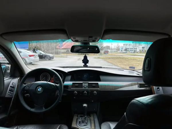 Pelēks BMW 525 2004 Rīga, ar dzinēja tilpumu 2.50 L un nobraukumu 293 tūkst. km par 3290 €, foto 7 vietnē AUTOMOTO.COM.LV