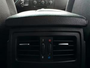 Grey BMW 525 2004 in Riga, with an engine capacity of 2.50 L and mileage of 293 thousand km for 3290 €, photo 11 on AUTOMOTO.COM.LV