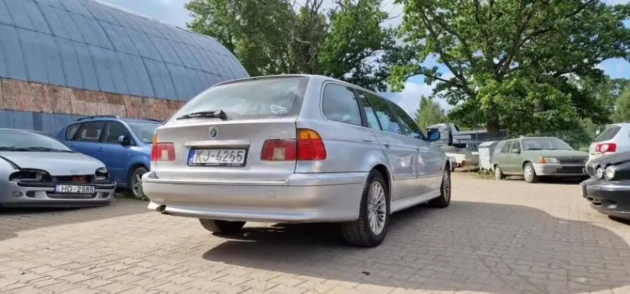 Grey BMW 525 2004 in Valmiera, with an engine capacity of 2.50 L and mileage of 255 thousand km for 1100 €, photo 4 on AUTOMOTO.COM.LV