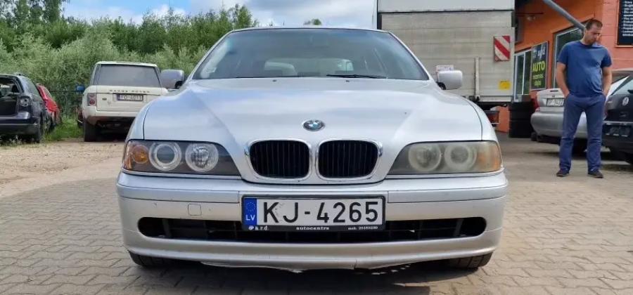 Grey BMW 525 2004 in Valmiera, with an engine capacity of 2.50 L and mileage of 255 thousand km for 1100 €, photo 9 on AUTOMOTO.COM.LV