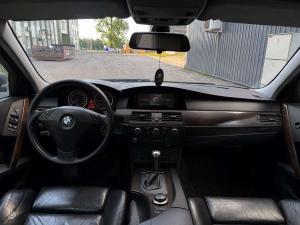 Pelēks BMW 525 2004 Viļņa, ar dzinēja tilpumu 2.50 L un nobraukumu 384 tūkst. km par 2750 €, foto 8 vietnē AUTOMOTO.COM.LV