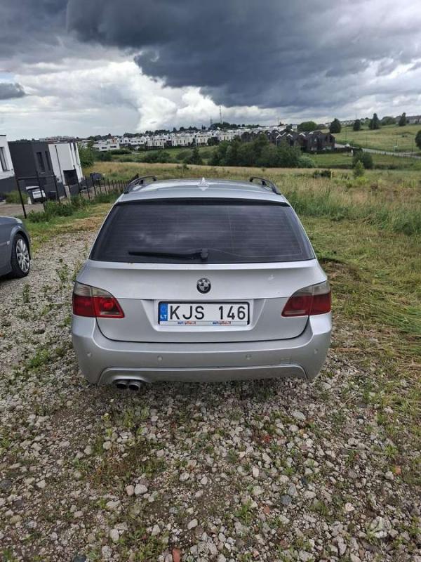 Pelēks BMW 525 2004 Viļņa, ar dzinēja tilpumu 2.50 L un nobraukumu 0 tūkst. km par 2000 €, foto 4 vietnē AUTOMOTO.COM.LV