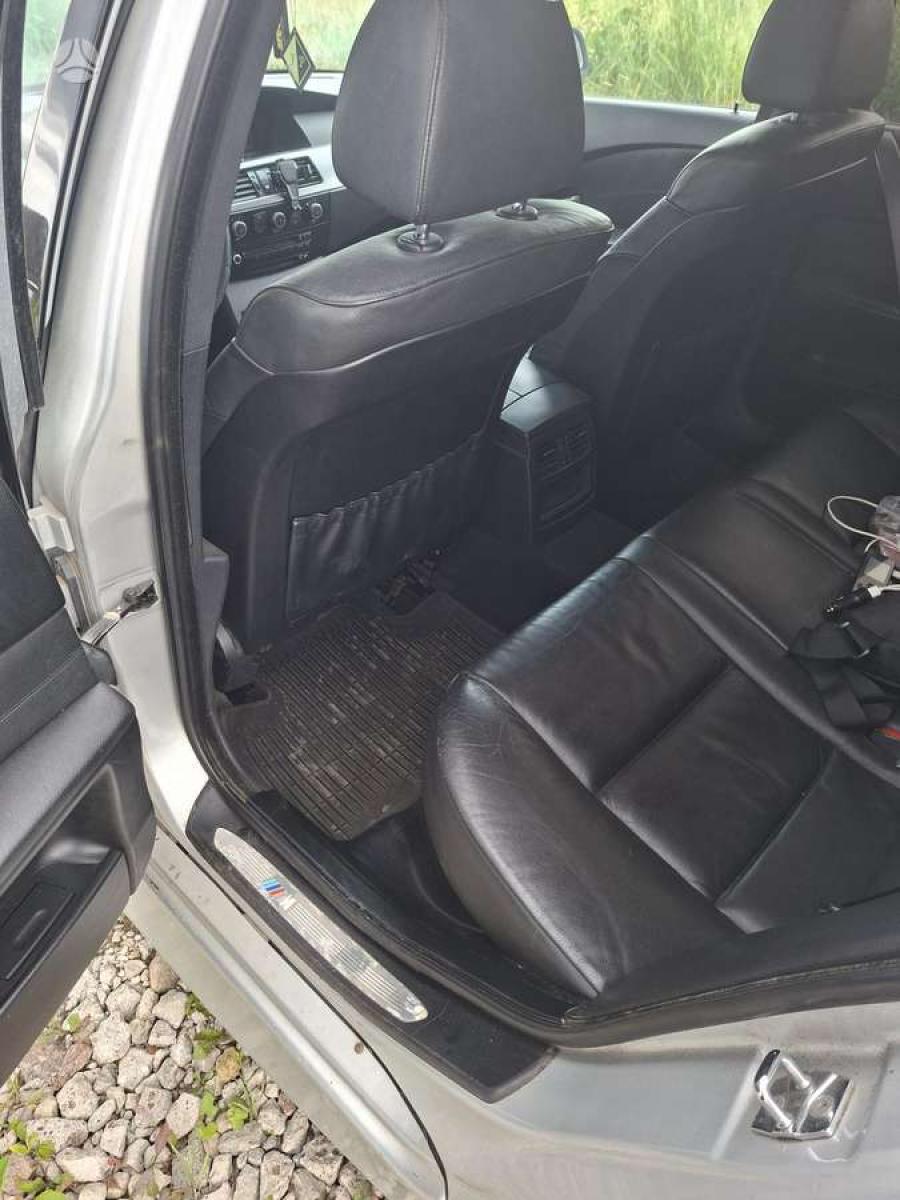 Pelēks BMW 525 2004 Viļņa, ar dzinēja tilpumu 2.50 L un nobraukumu 0 tūkst. km par 2000 €, foto 8 vietnē AUTOMOTO.COM.LV