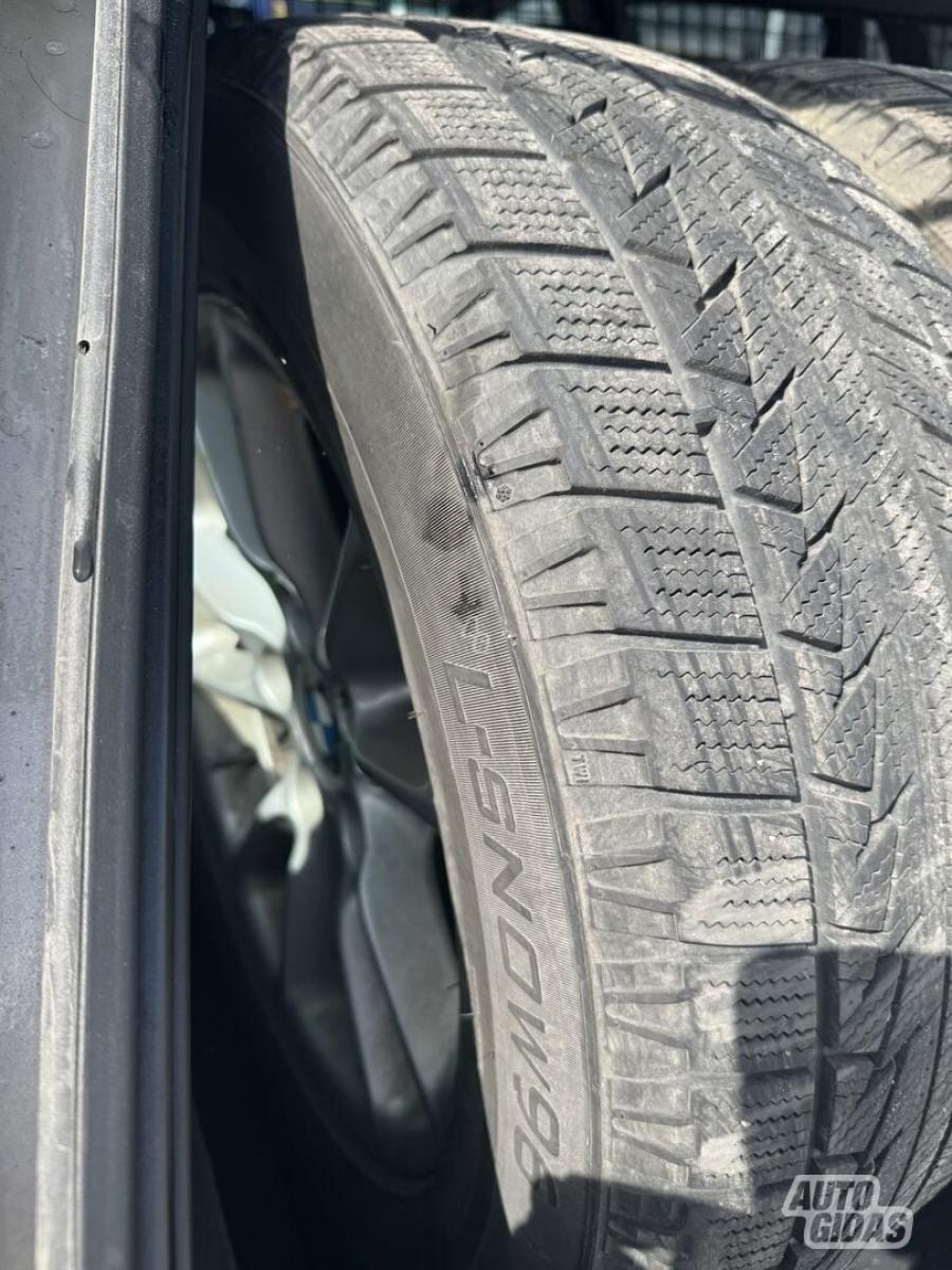 Grey BMW 525 2004 in Klaipeda, with an engine capacity of 2.50 L and mileage of 280 thousand km for 1950 €, photo 8 on AUTOMOTO.COM.LV