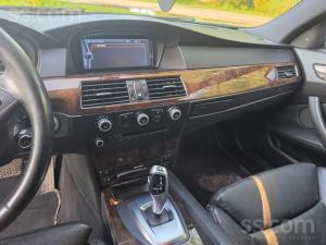 Pelēks BMW 525 2004 Jelgava, ar dzinēja tilpumu 2.50 L un nobraukumu 432 tūkst. km par 8500 €, foto 9 vietnē AUTOMOTO.COM.LV