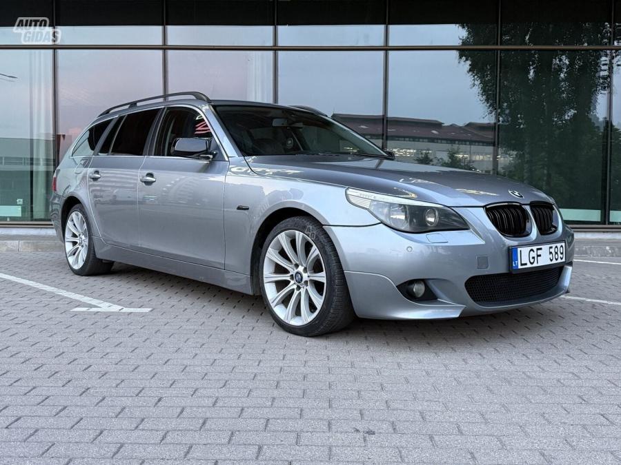 Grey BMW 525 2004 in Kaunas, with an engine capacity of 2.50 L and mileage of 449 thousand km for 2700 €, photo 1 on AUTOMOTO.COM.LV