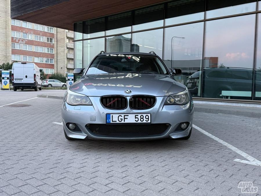 Grey BMW 525 2004 in Kaunas, with an engine capacity of 2.50 L and mileage of 449 thousand km for 2700 €, photo 3 on AUTOMOTO.COM.LV