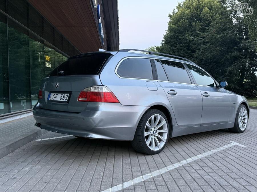 Grey BMW 525 2004 in Kaunas, with an engine capacity of 2.50 L and mileage of 449 thousand km for 2700 €, photo 5 on AUTOMOTO.COM.LV