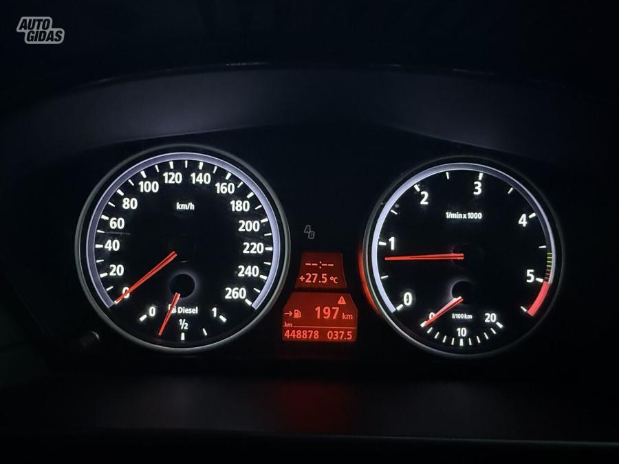 Grey BMW 525 2004 in Kaunas, with an engine capacity of 2.50 L and mileage of 449 thousand km for 2700 €, photo 10 on AUTOMOTO.COM.LV
