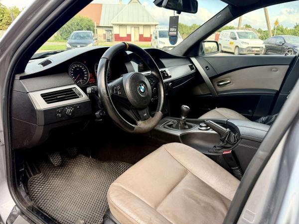Grey BMW 525 2004 in Kaunas, with an engine capacity of 0.00 L and mileage of 383 thousand km for 3800 €, photo 5 on AUTOMOTO.COM.LV