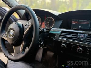 Grey BMW 525 2004 in Riga, with an engine capacity of 2.50 L and mileage of 310 thousand km for 3590 €, photo 6 on AUTOMOTO.COM.LV