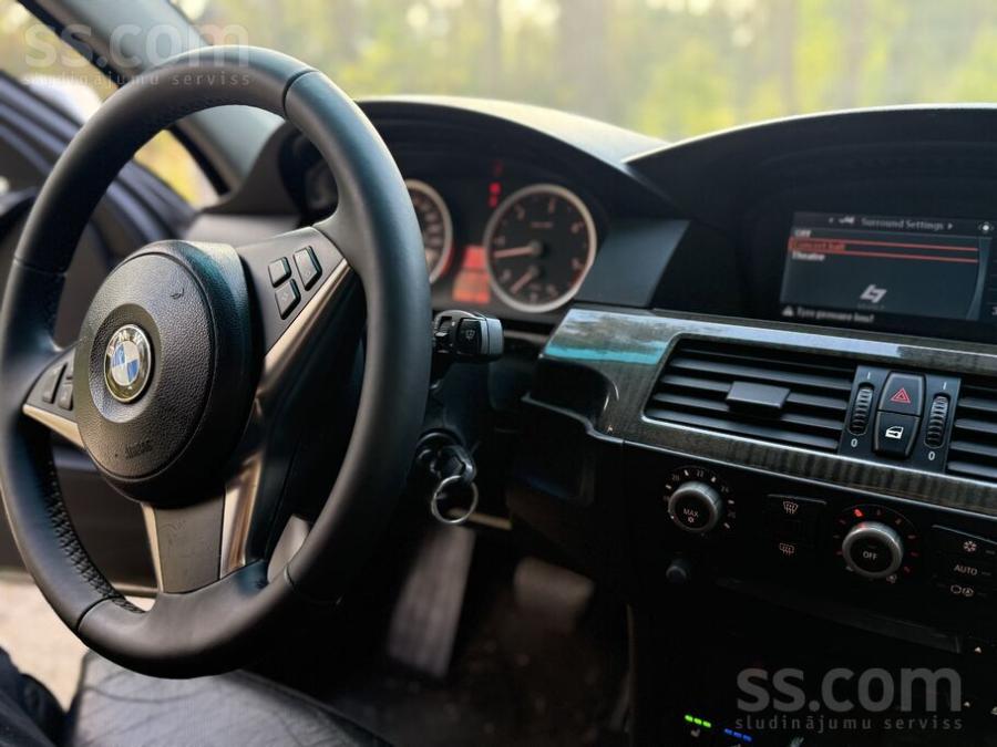 Grey BMW 525 2004 in Riga, with an engine capacity of 2.50 L and mileage of 310 thousand km for 3590 €, photo 6 on AUTOMOTO.COM.LV