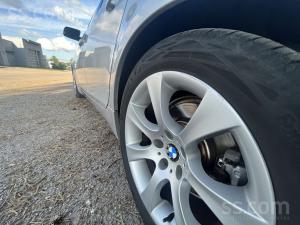 Pelēks BMW 525 2004 Ogre, ar dzinēja tilpumu 2.50 L un nobraukumu 320 tūkst. km par 6150 €, foto 9 vietnē AUTOMOTO.COM.LV