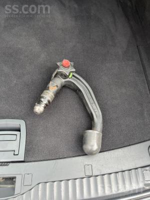 Pelēks BMW 525 2004 Ogre, ar dzinēja tilpumu 2.50 L un nobraukumu 320 tūkst. km par 6150 €, foto 19 vietnē AUTOMOTO.COM.LV