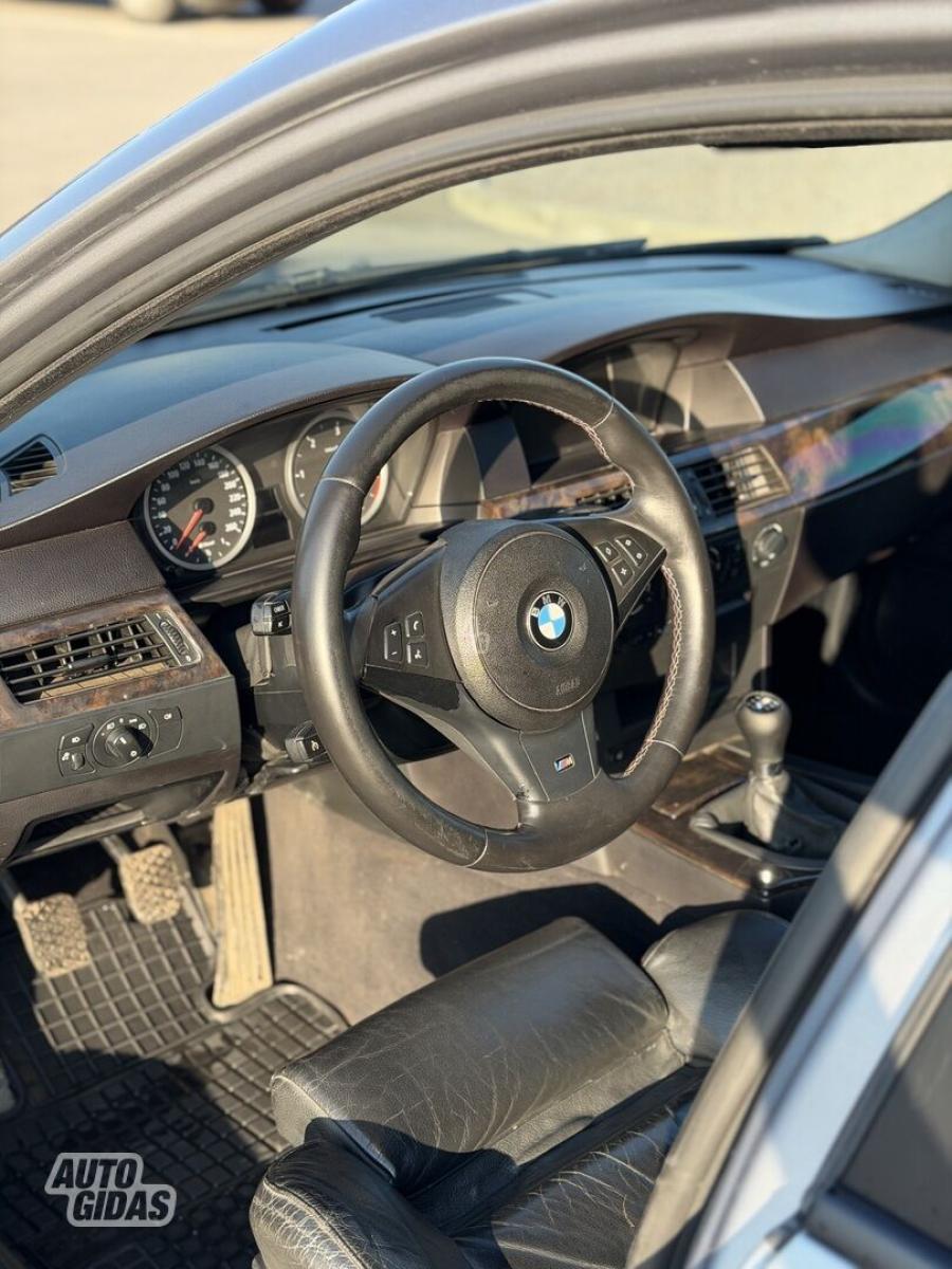 Pelēks BMW 525 2004 Kauņa, ar dzinēja tilpumu 2.50 L un nobraukumu 415 tūkst. km par 2800 €, foto 8 vietnē AUTOMOTO.COM.LV