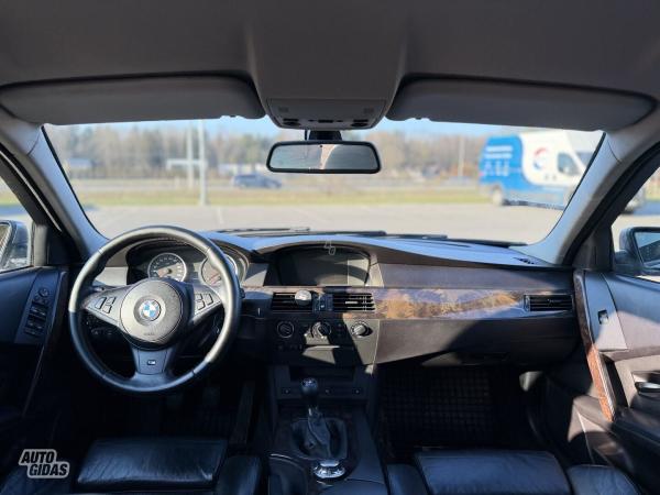 Pelēks BMW 525 2004 Kauņa, ar dzinēja tilpumu 2.50 L un nobraukumu 415 tūkst. km par 2800 €, foto 9 vietnē AUTOMOTO.COM.LV