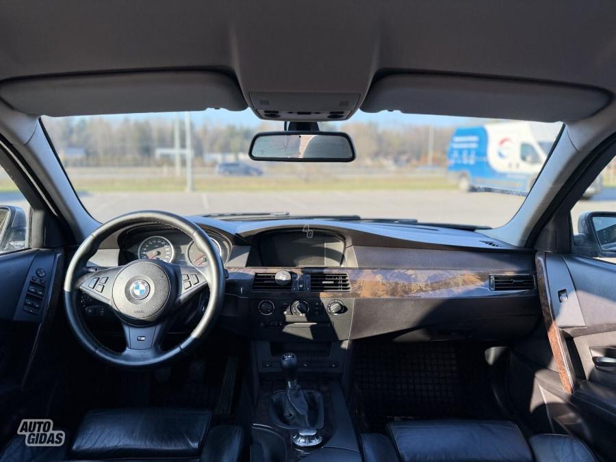 Pelēks BMW 525 2004 Kauņa, ar dzinēja tilpumu 2.50 L un nobraukumu 415 tūkst. km par 2800 €, foto 9 vietnē AUTOMOTO.COM.LV