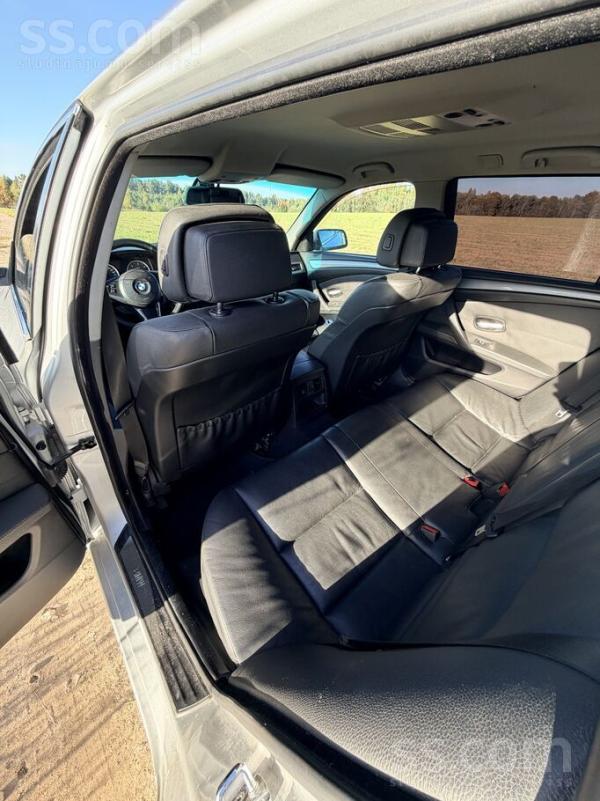 Pelēks BMW 525 2004 Daugavpils, ar dzinēja tilpumu 2.50 L un nobraukumu 309 tūkst. km par 3000 €, foto 10 vietnē AUTOMOTO.COM.LV