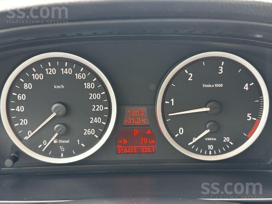Grey BMW 525 2005 in Riga, with an engine capacity of 3.00 L and mileage of 318 thousand km for 3200 €, photo 16 on AUTOMOTO.COM.LV