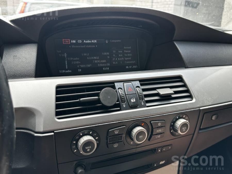 Grey BMW 525 2005 in Riga, with an engine capacity of 3.00 L and mileage of 318 thousand km for 3200 €, photo 21 on AUTOMOTO.COM.LV