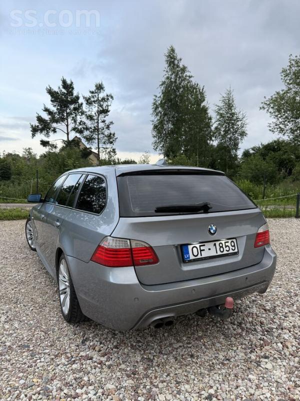 Grey BMW 525 2005 in Tukums, with an engine capacity of 2.50 L and mileage of 347 thousand km for 2999 €, photo 4 on AUTOMOTO.COM.LV