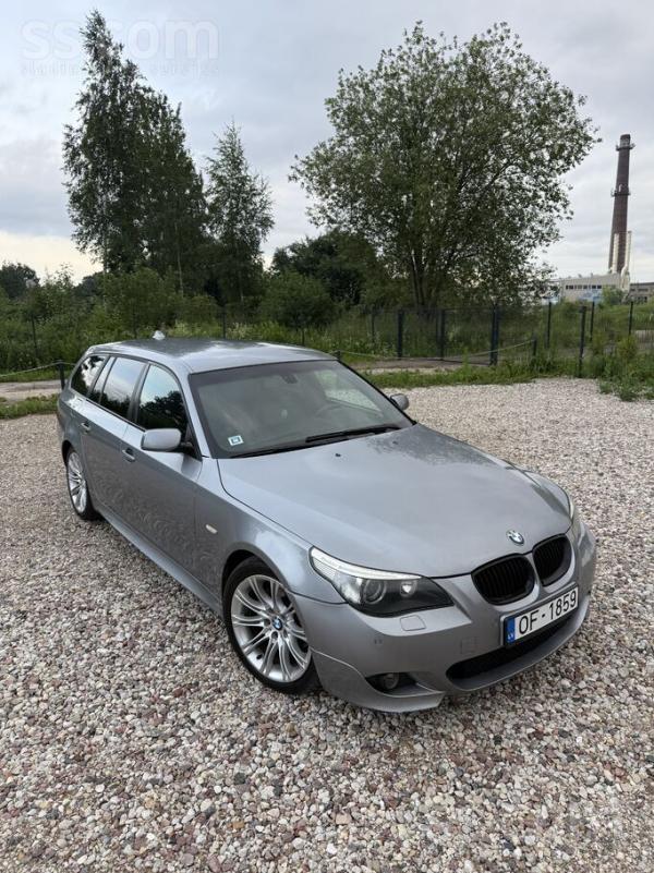 Grey BMW 525 2005 in Tukums, with an engine capacity of 2.50 L and mileage of 347 thousand km for 2999 €, photo 7 on AUTOMOTO.COM.LV