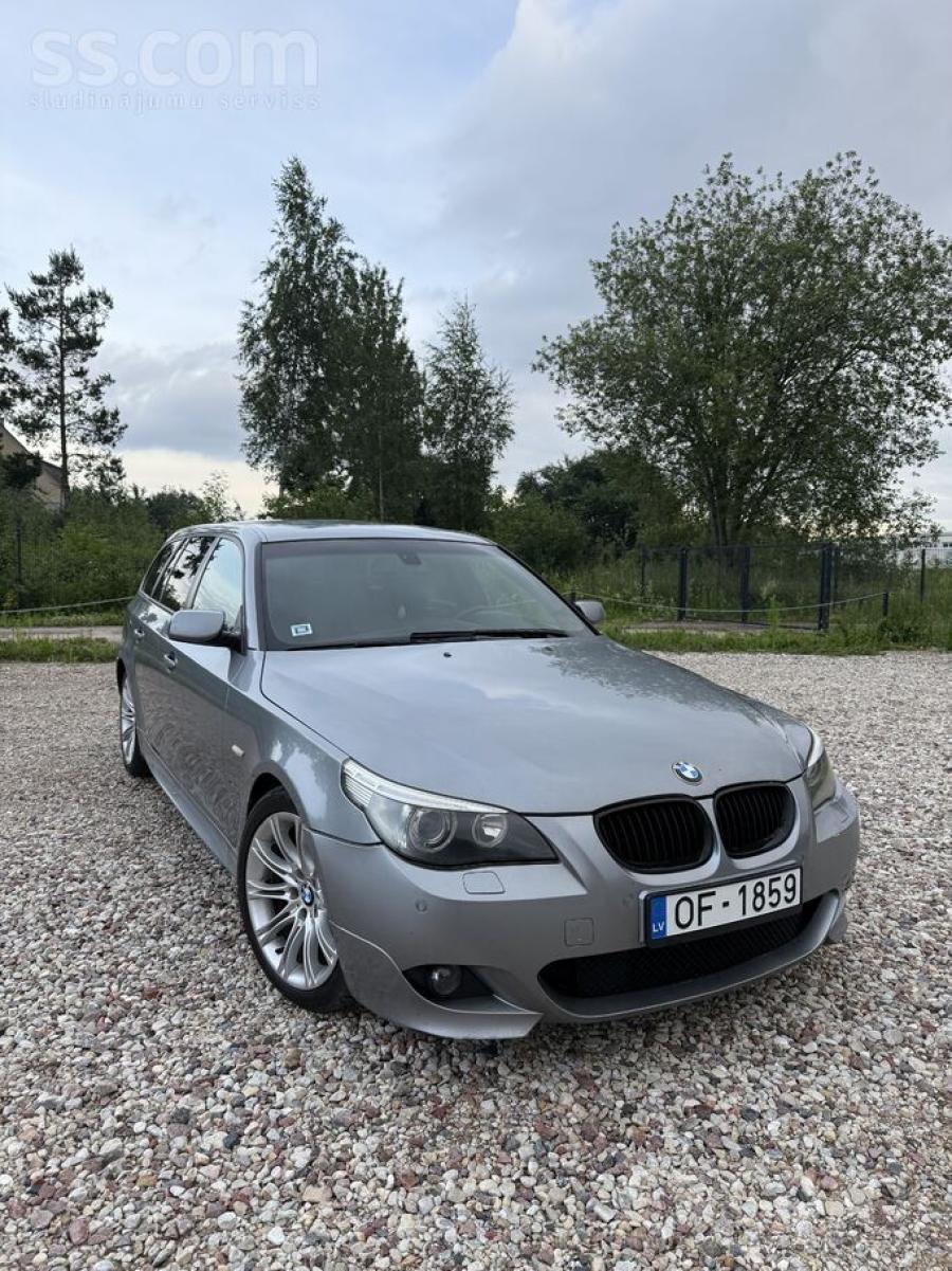 Grey BMW 525 2005 in Tukums, with an engine capacity of 2.50 L and mileage of 347 thousand km for 2999 €, photo 8 on AUTOMOTO.COM.LV