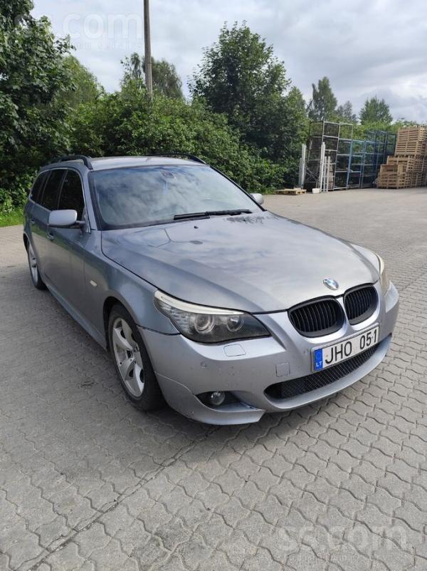Grey BMW 525 2005 in Ventspils, with an engine capacity of 2.50 L and mileage of 369 thousand km for 1600 €, photo 2 on AUTOMOTO.COM.LV