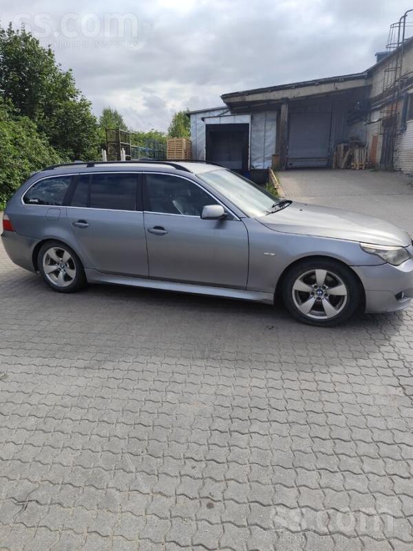 Grey BMW 525 2005 in Ventspils, with an engine capacity of 2.50 L and mileage of 369 thousand km for 1600 €, photo 3 on AUTOMOTO.COM.LV