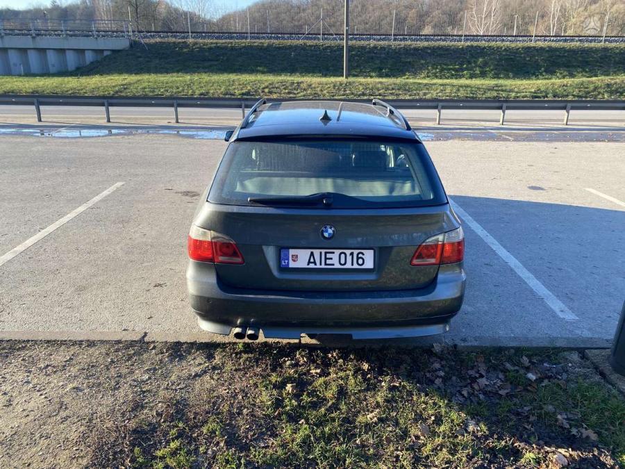 Pelēks BMW 525 2005 Kauņa, ar dzinēja tilpumu 2.50 L un nobraukumu 381 tūkst. km par 1499 €, foto 4 vietnē AUTOMOTO.COM.LV