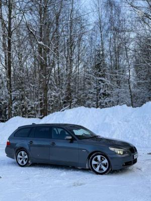Pelēks BMW 525 2005 Viļņa, ar dzinēja tilpumu 2.50 L un nobraukumu 370 tūkst. km par 2000 €, foto 4 vietnē AUTOMOTO.COM.LV