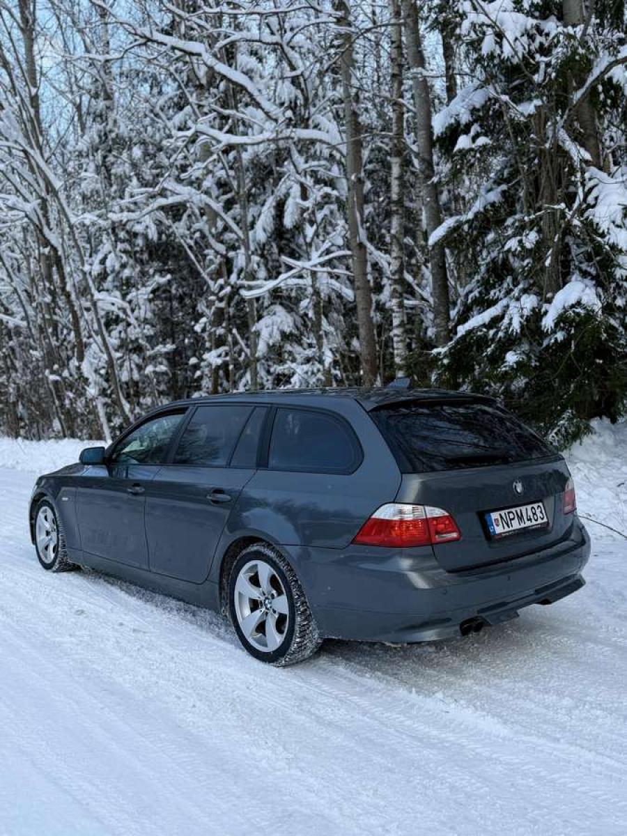 Pelēks BMW 525 2005 Viļņa, ar dzinēja tilpumu 2.50 L un nobraukumu 370 tūkst. km par 2000 €, foto 5 vietnē AUTOMOTO.COM.LV