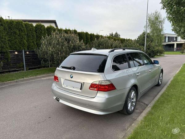 Pelēks BMW 525 2005 Alīta, ar dzinēja tilpumu 2.50 L un nobraukumu 410 tūkst. km par 3300 €, foto 3 vietnē AUTOMOTO.COM.LV