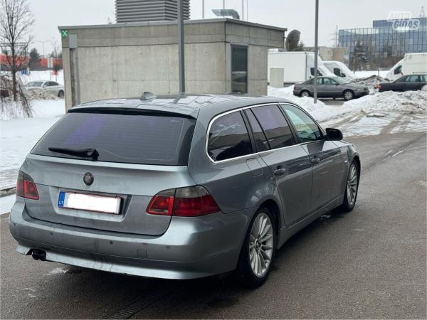 Pelēks BMW 525 2005 Viļņa, ar dzinēja tilpumu 2.50 L un nobraukumu 395 tūkst. km par 1399 €, foto 3 vietnē AUTOMOTO.COM.LV
