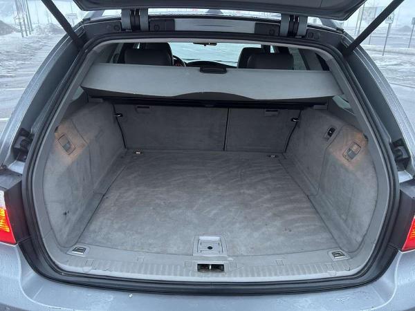 Pelēks BMW 525 2005 Viļņa, ar dzinēja tilpumu 2.50 L un nobraukumu 242 tūkst. km par 2699 €, foto 11 vietnē AUTOMOTO.COM.LV