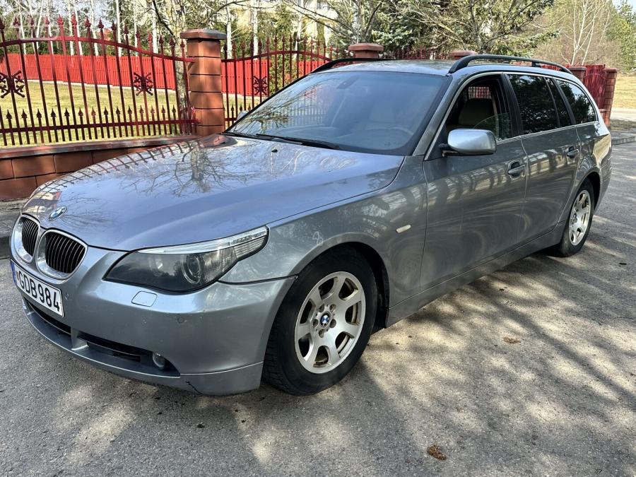 Grey BMW 525 2005 in Vilnius, with an engine capacity of 2.50 L and mileage of 245 thousand km for 2400 €, photo 1 on AUTOMOTO.COM.LV