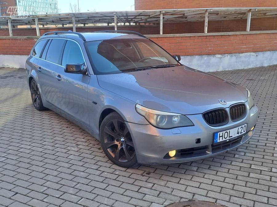 Pelēks BMW 525 2005 Klaipėda, ar dzinēja tilpumu 2.50 L un nobraukumu 333 tūkst. km par 2000 €, foto 1 vietnē AUTOMOTO.COM.LV