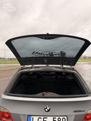 Pelēks BMW 525 2005 Kauņa, ar dzinēja tilpumu 3.00 L un nobraukumu 440 tūkst. km par 2700 €, foto 12 vietnē AUTOMOTO.COM.LV